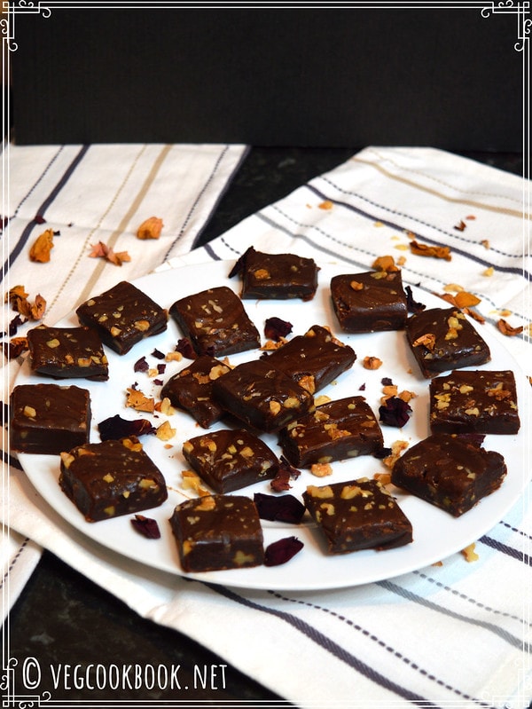 Chocolate - Walnut Fudge / Walnut Burfi